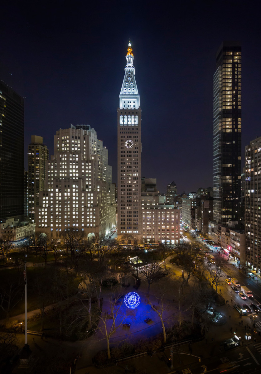 Leo Villareal: BUCKYBALL — Madison Square Park Conservancy